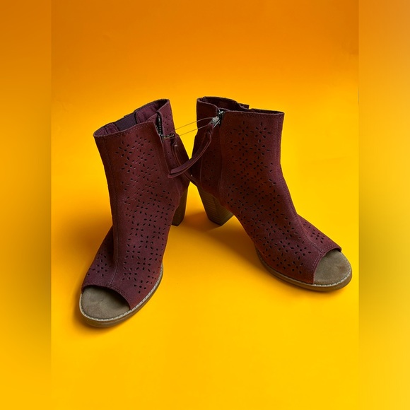 Toms | Shoes | Toms Faux Suede Open Toe Perforated Block Heels | Poshmark